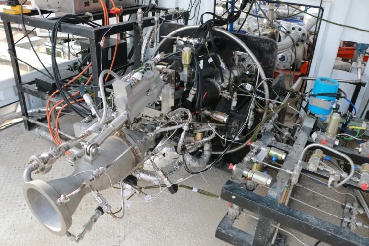 Китайский стартап успешно испытал возвращаемую ракету и готовится ...